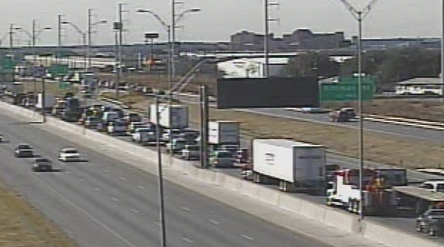 Fuel spill tangles I-35 South at Rittiman Road | kens5.com