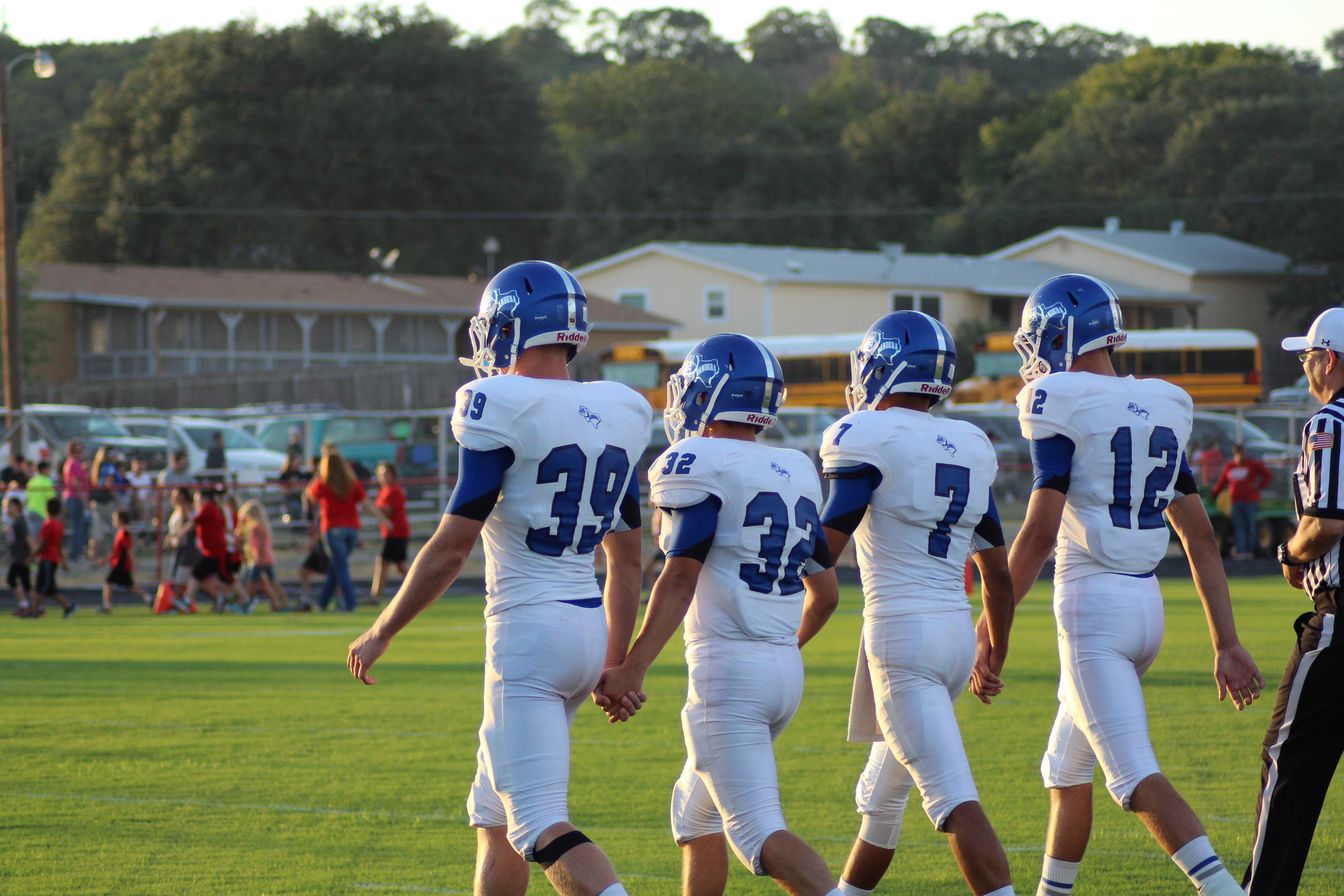 Bandera Bulldogs ready to play after two week hiatus | kens5.com