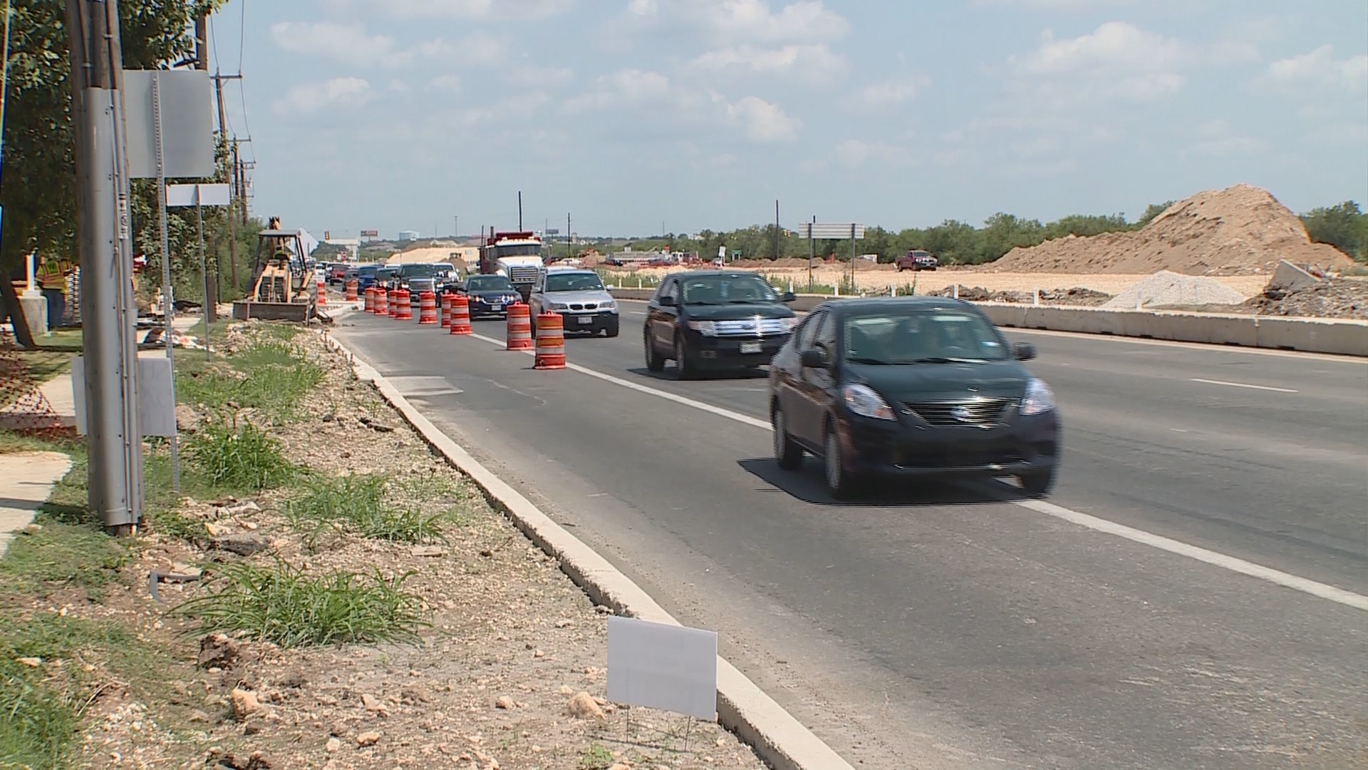 Construction on Loop 1604 causing a nightmare in parking lots | kens5.com