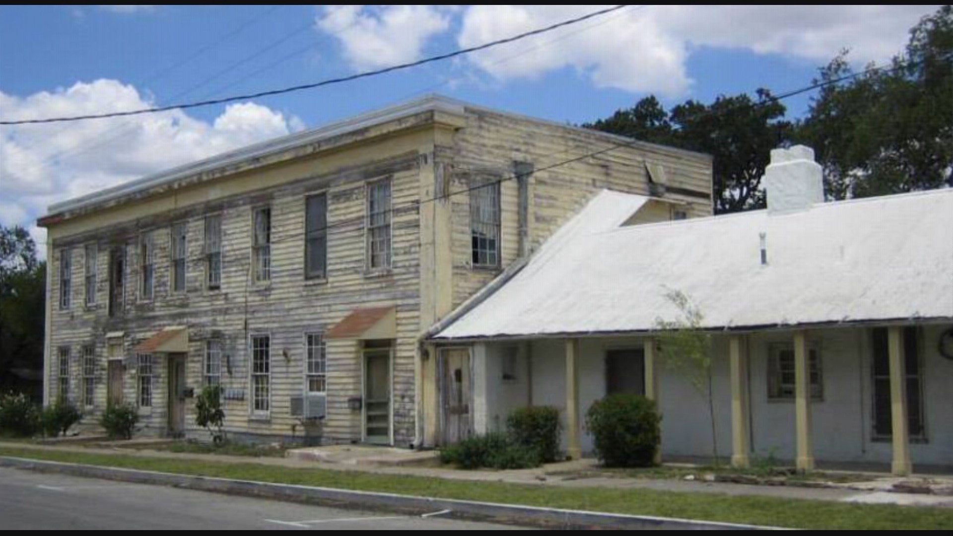 Historical Magnolia Hotel in Seguin Burglarized | kens5.com