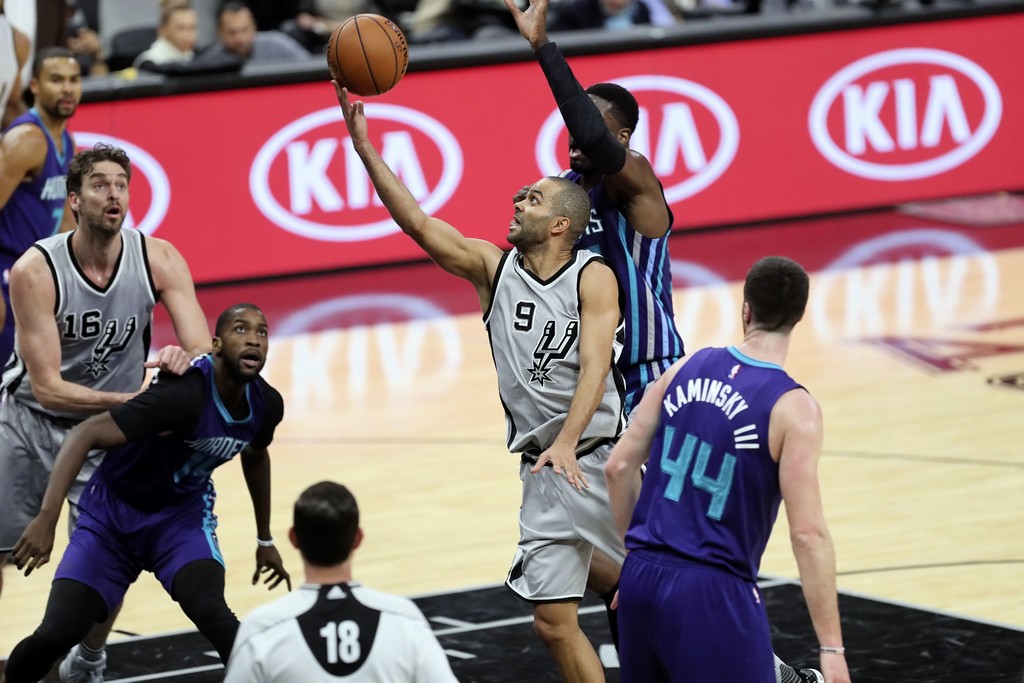 Rookie Bertans scores career-high 21 points in Spurs' 102-85 win over ...