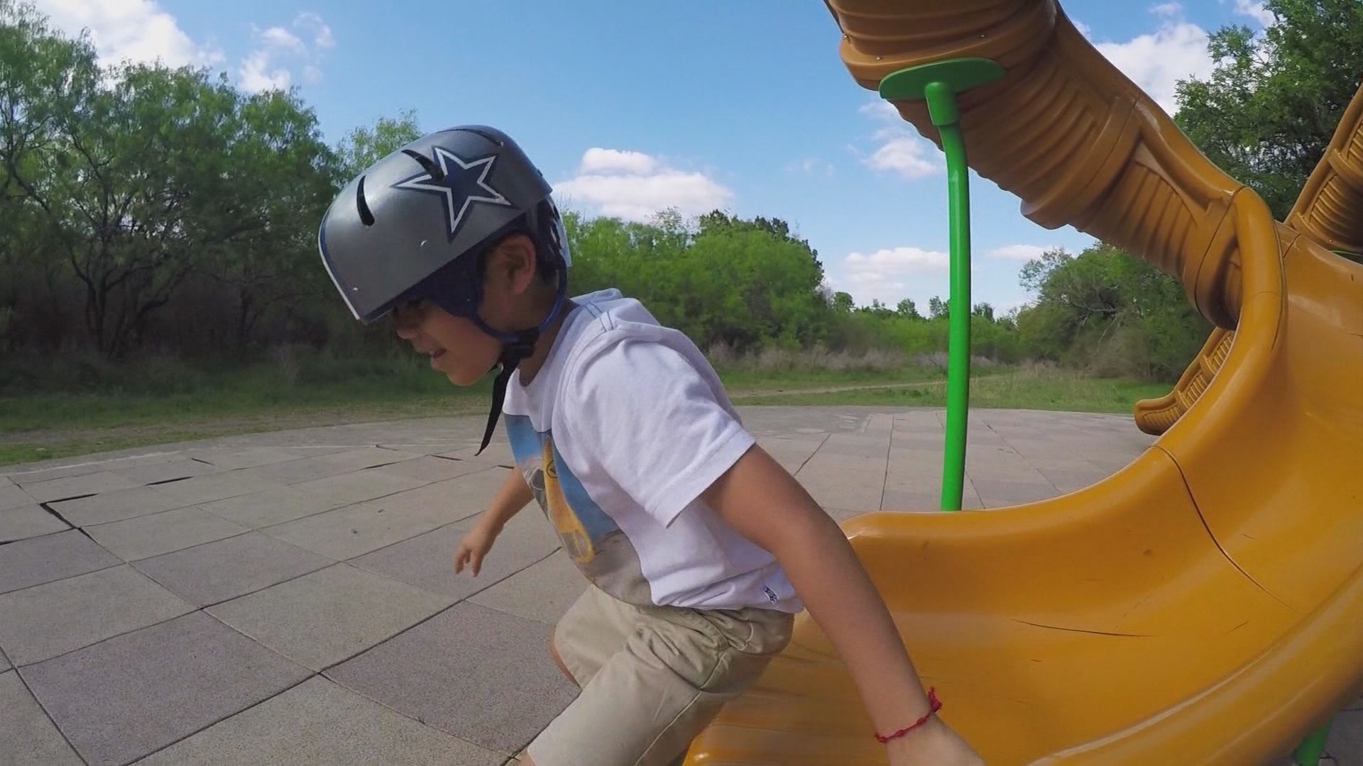 Special helmets help kids have fun while living with epilepsy | khou.com