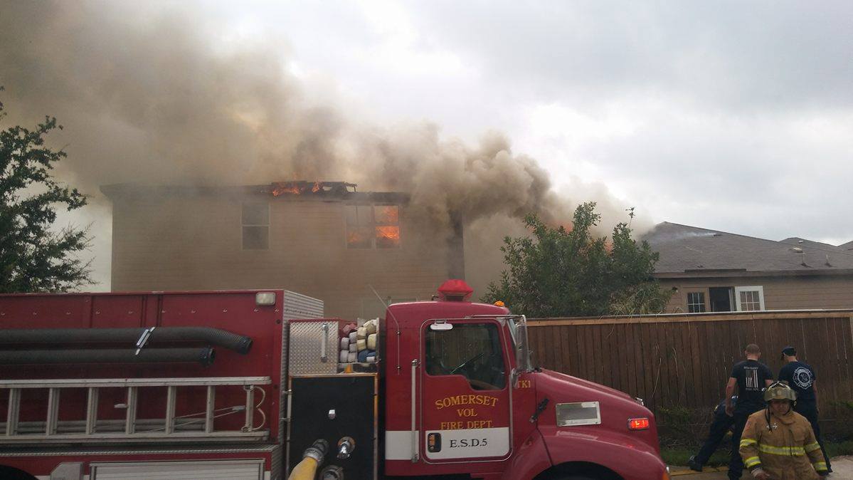 Two houses catch fire in far west-side neighborhood | kens5.com