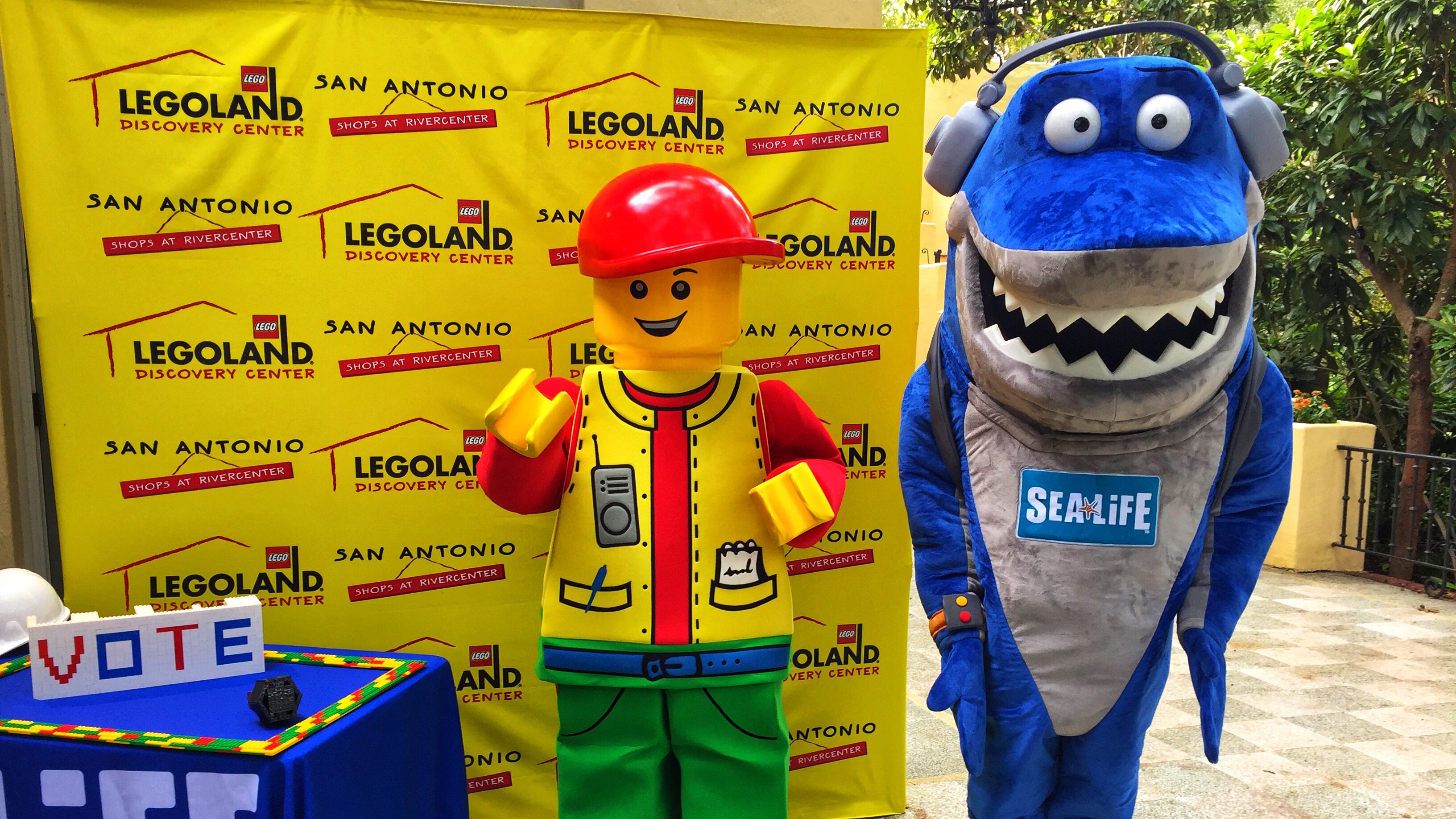 Kids learn about voting in Lego election | kens5.com